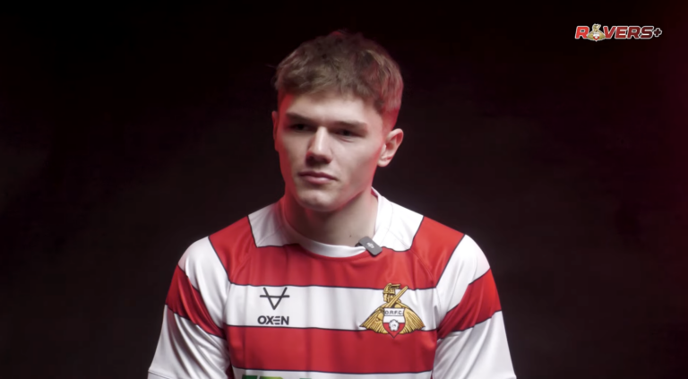 Ethan Ennis explains best attribute after completing Man Utd loan to ...