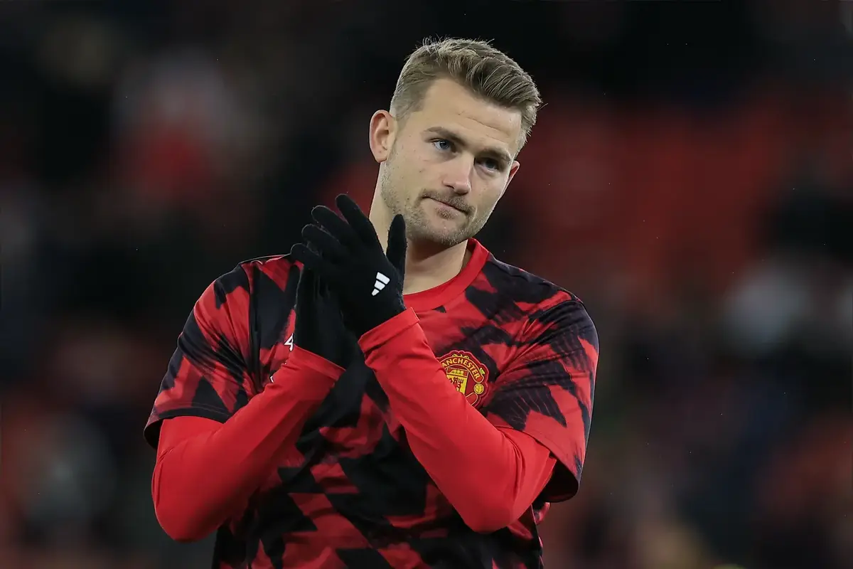 Michael Carrick issues Matthijs de Ligt injury update vs Man City amid ...