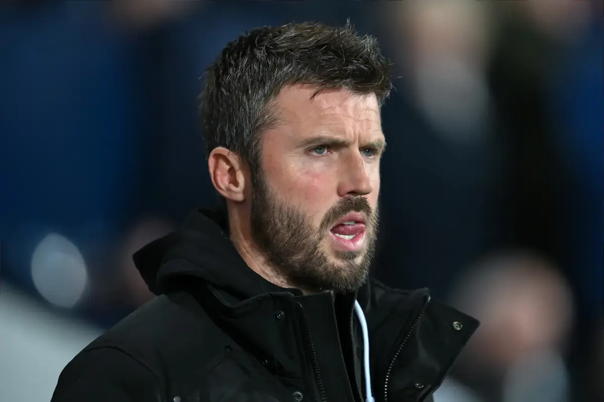 Tyrell Malacia set to “seek clarity” over future as meeting with ...